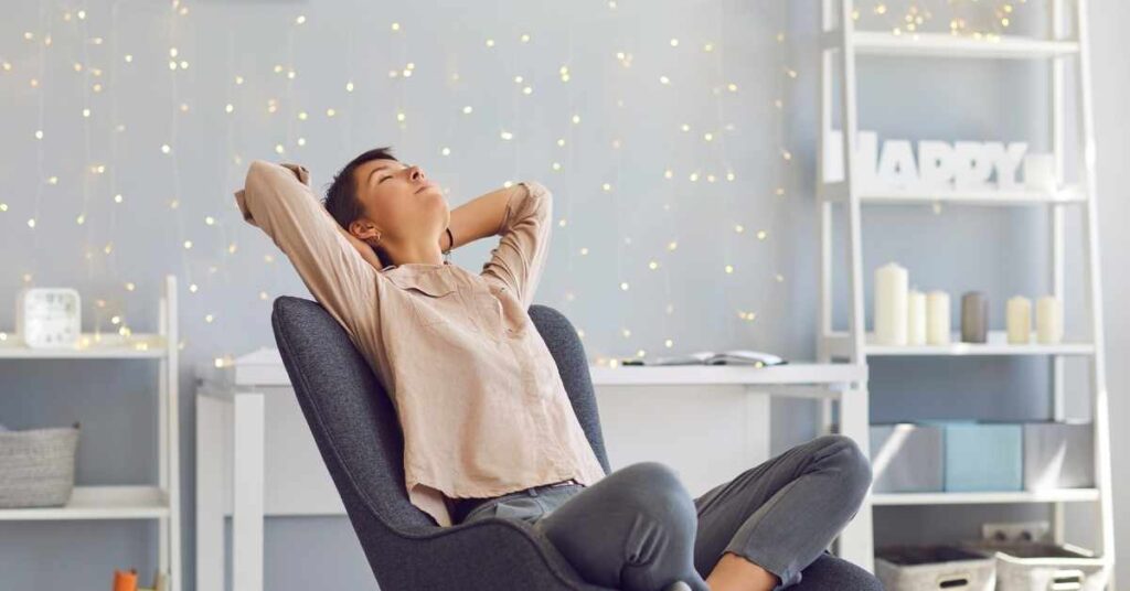 7 Simple Ways To Be Mindful In Your Daily Life | Lifegram